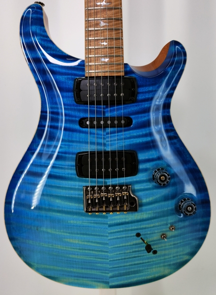 PRS Modern Eagle V Private Stock (aquamarine dragons breath w/ blue ...